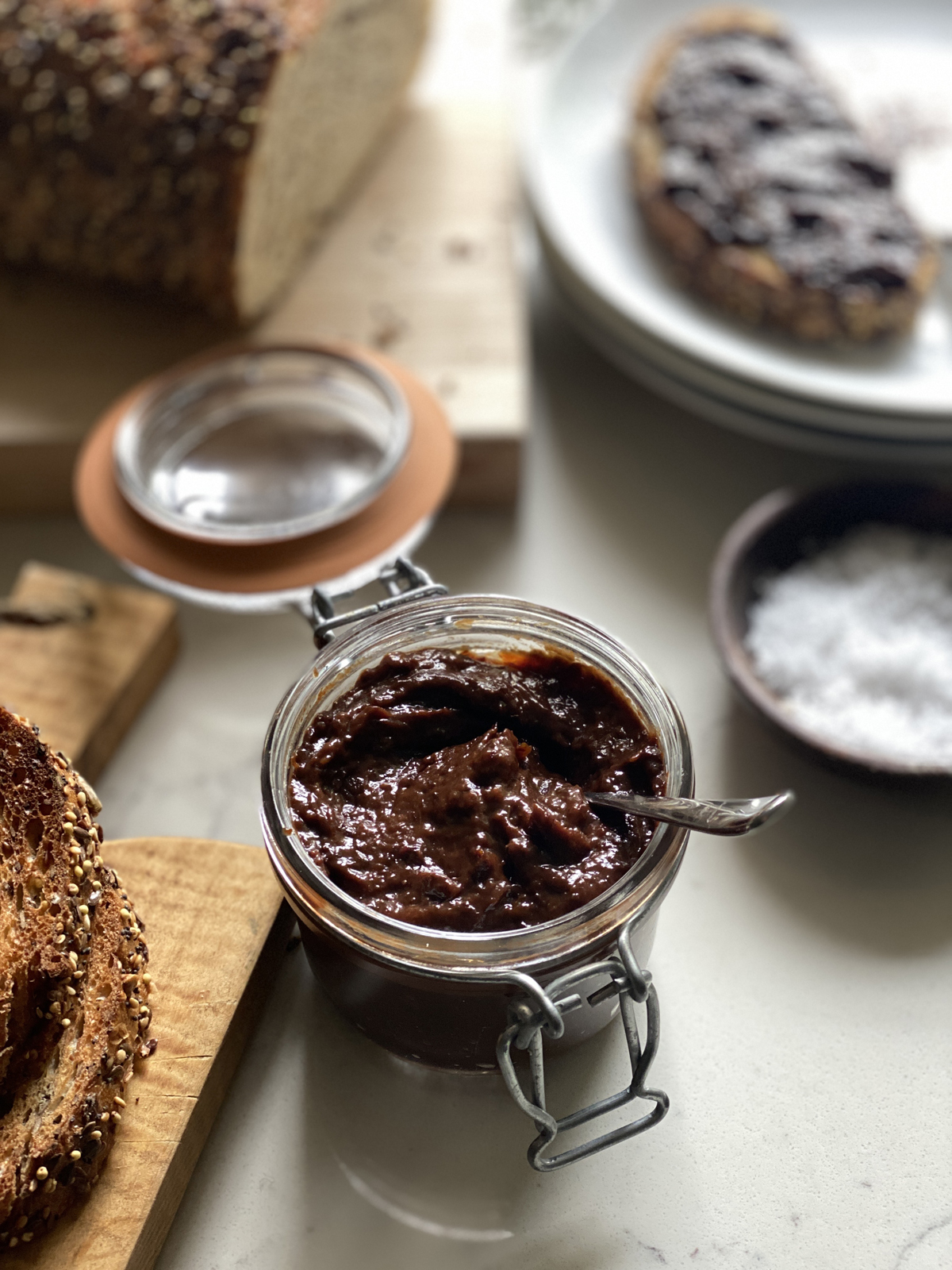 Healthy Chocolate Spread, like Nutella but Better! - The Delicious Life