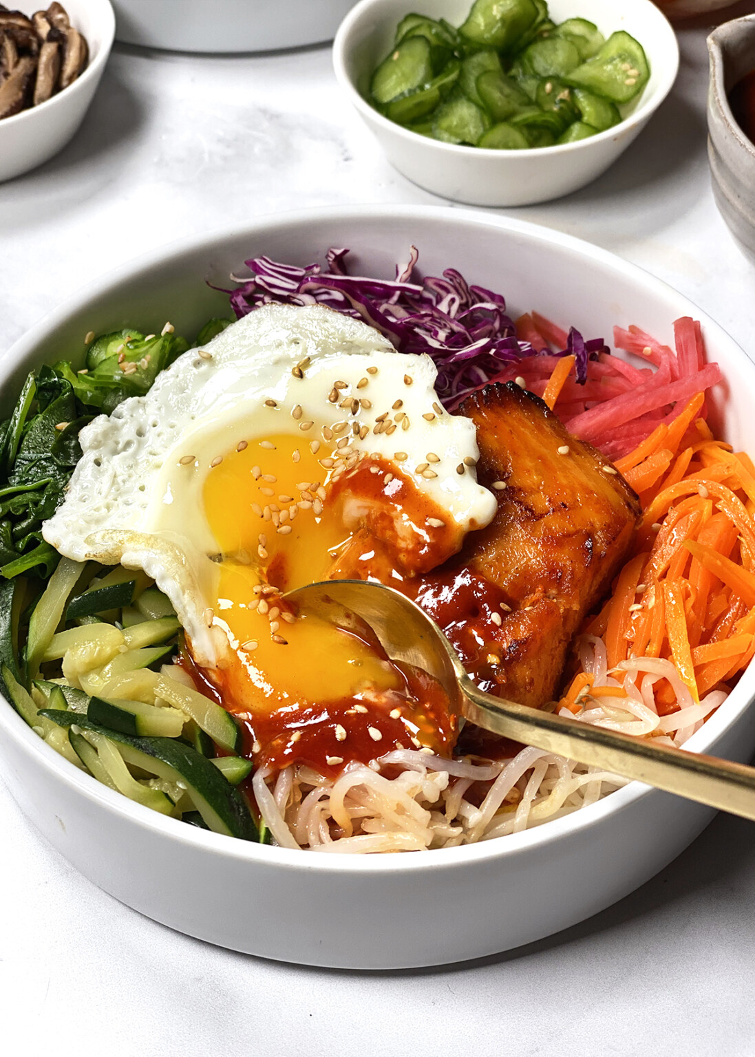 Salmon Bibimbap, How to Make the Healthiest Bowl - The Delicious Life