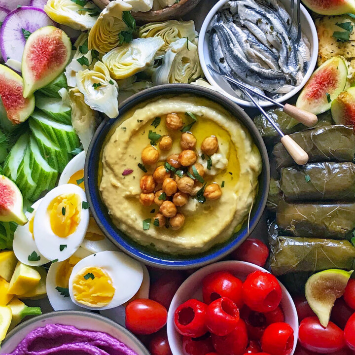 Hummus with Dried Chickpeas, the Best Tips and Tricks - The Delicious Life